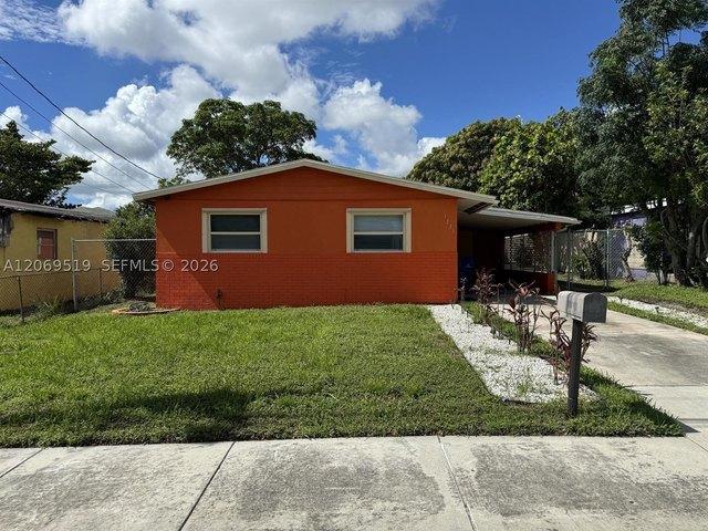 1281 W 35th St, Riviera Beach, FL 33404