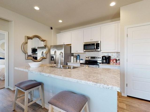 12820 Torretta Way, Yukon, OK 73099