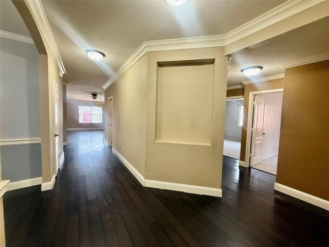 12820 Waynespur Ln