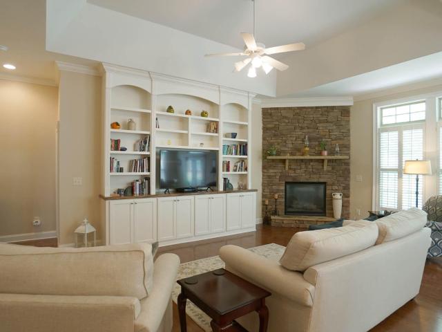 12820 Edsel Drive