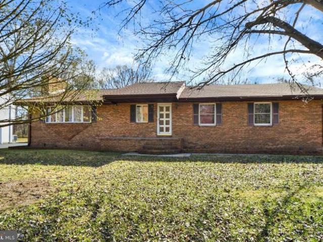12821 Eastern Ave, Middle River, MD 21220