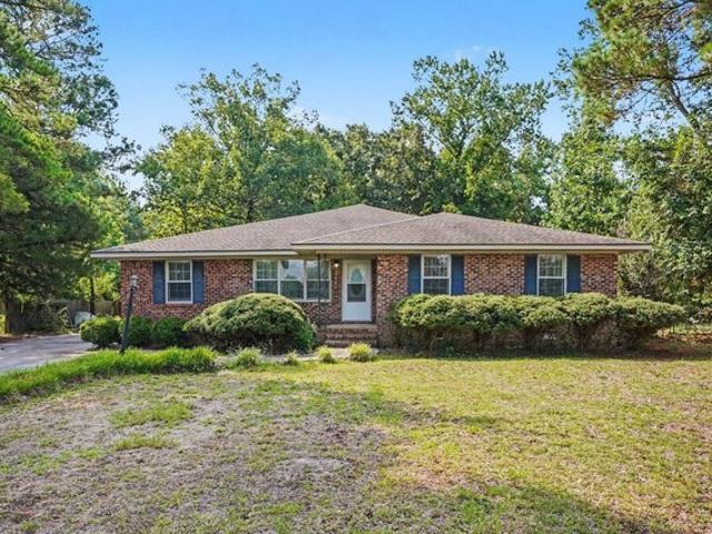 12821 N Carolina 242 Highway S, Bladenboro, NC 28320