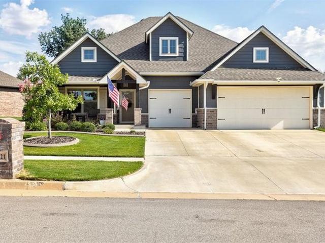 12821 SW 6th St, Yukon, OK 73099