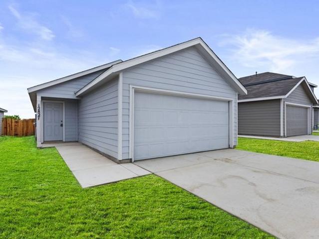 12827 Kathleen St, Saint Hedwig, TX 78152