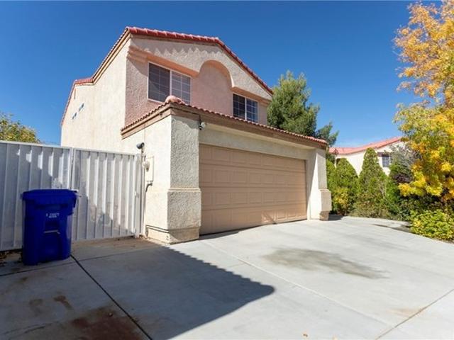 12824 Appian Ave, Victorville, CA 92395