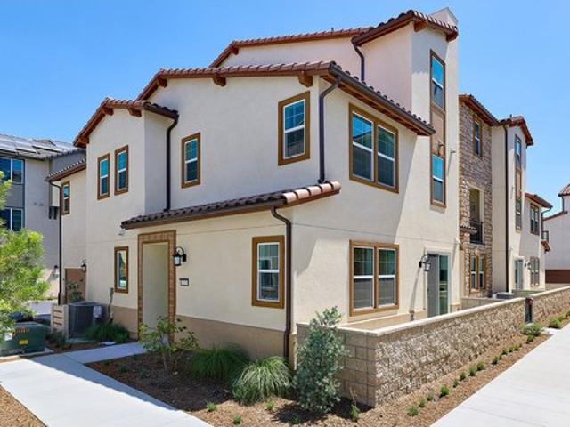 12829 Auburn Dr, Eastvale, CA 92880