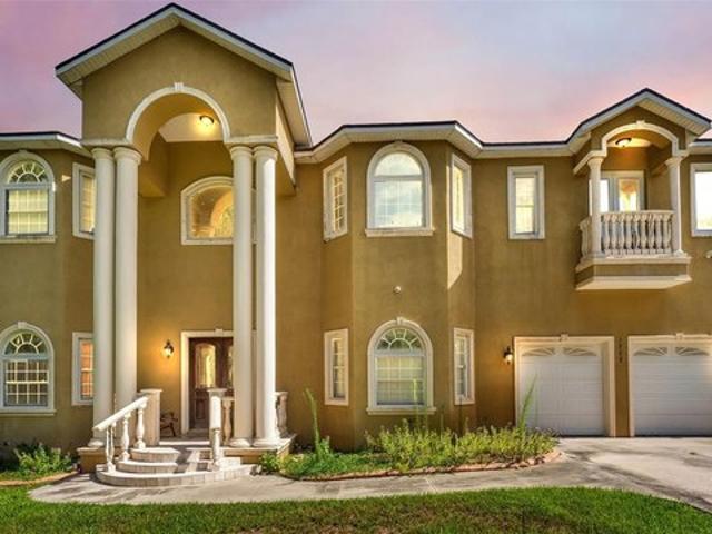 1282 McGee Rd, Plant City, FL 33565