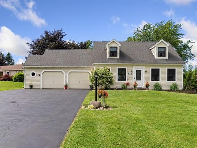 1282 Centennial Dr, Ontario, NY 14519