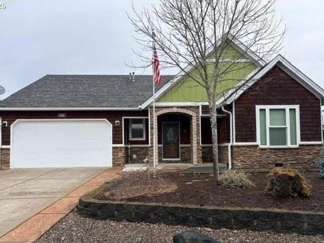 1282 SE Academy St, Dallas, OR 97338