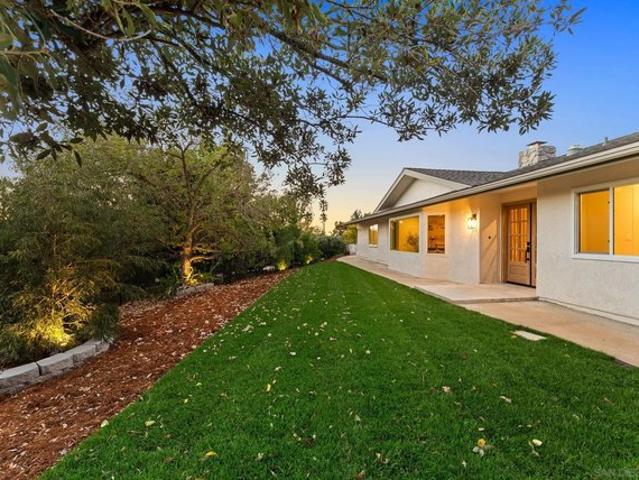 12830 Avenida La Valencia, Poway, CA 92064