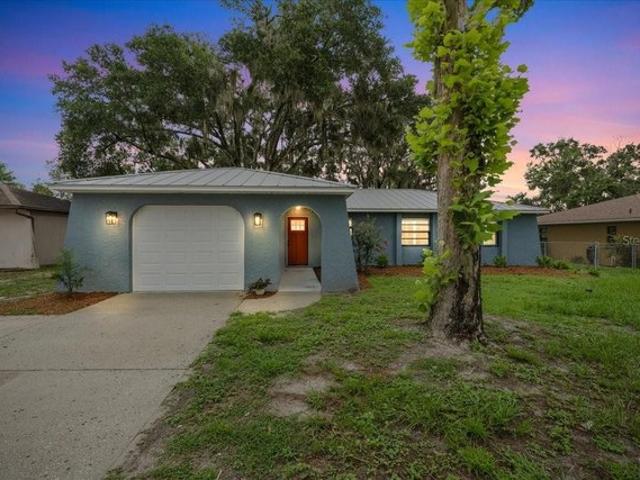 12830 Lake Tree Ln, Hudson, FL 34669