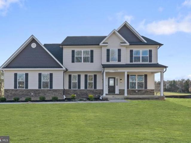 12831 Grosstown Rd, Hughesville, MD 20637