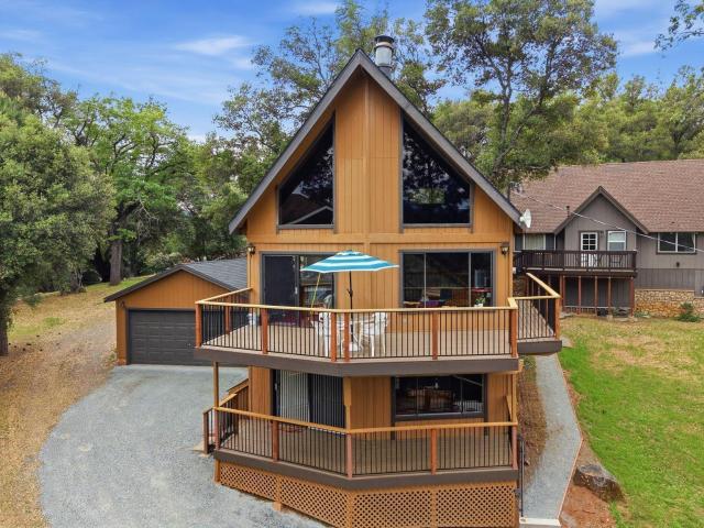 12834 Mueller Dr, Groveland, CA 95321 | MLS #41130 | Compass