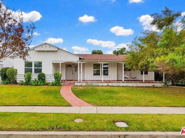 12836 Waddell St, Valley Village, CA 91607
