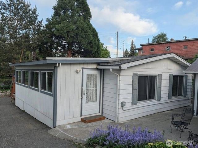1283 th Ave S, Tukwila, WA 98168