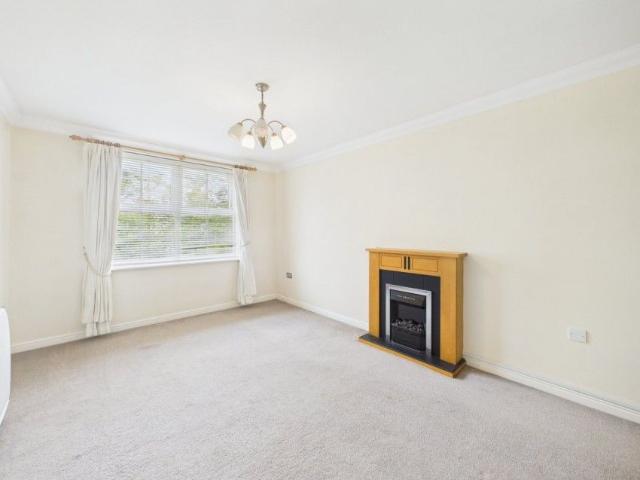 128 132 Clarence Road, Windsor,SL4