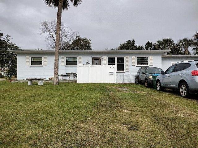 128 2nd St, Holly Hill, FL 32117