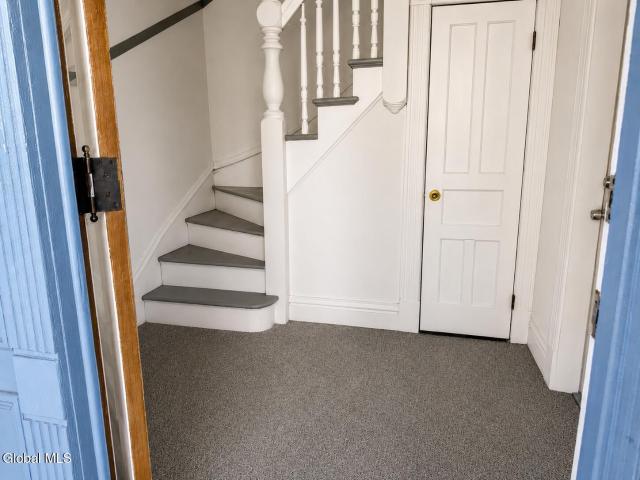 128 6th Avenue
