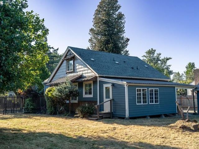 128 Cowlitz Gardens Rd, Kelso, WA 98626