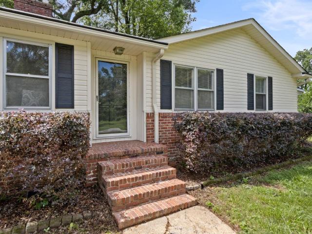 128 Colvin Road