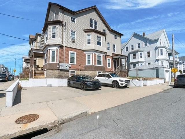 128 Cambridge St, Fall River, MA 02721