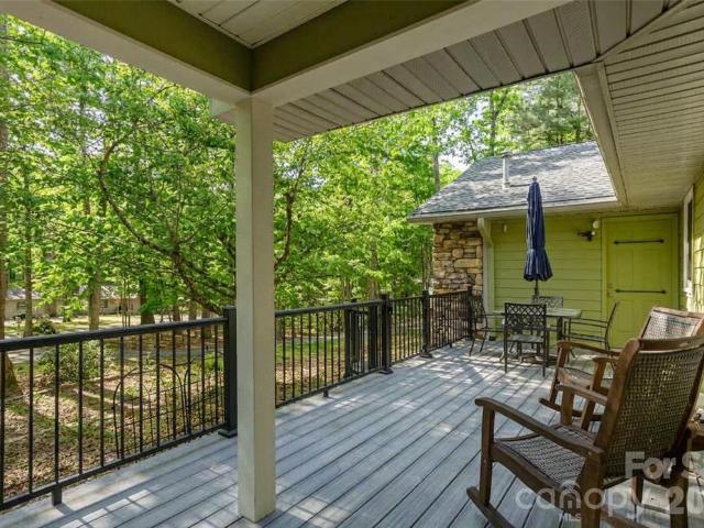 128 Camellia Way, Hendersonville, NC 28739 | MLS #4333 | Compass