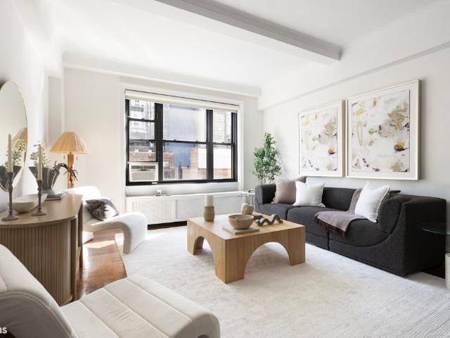 128 Central Park South, New York, NY