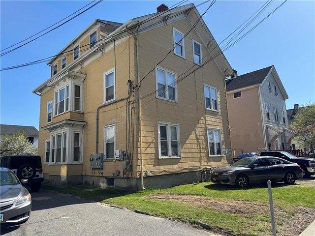 128 Clay St, Pawtucket, RI 02860
