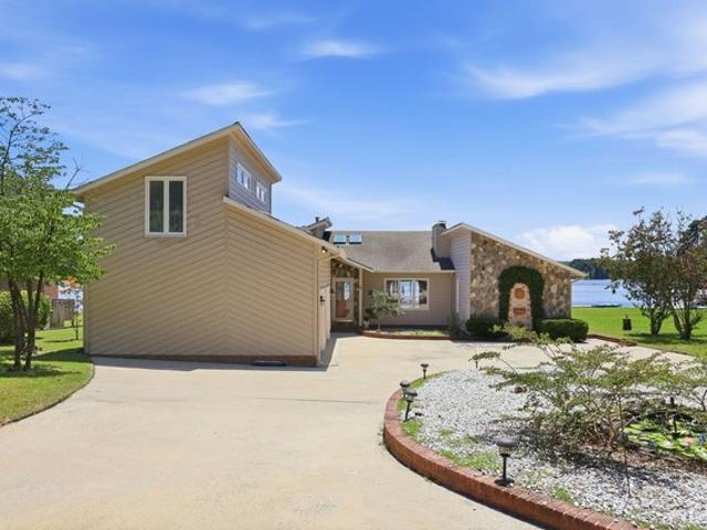128 Crystal Pt, Sanford, NC 27332