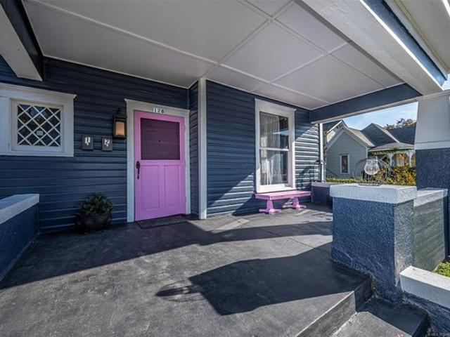128 A St NW, Ardmore, OK 73401