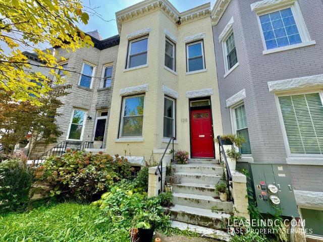 128 Adams Street NW, 3 beds, 2 full baths