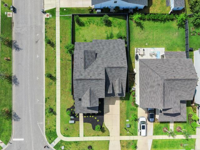 128 Ashworth Drive