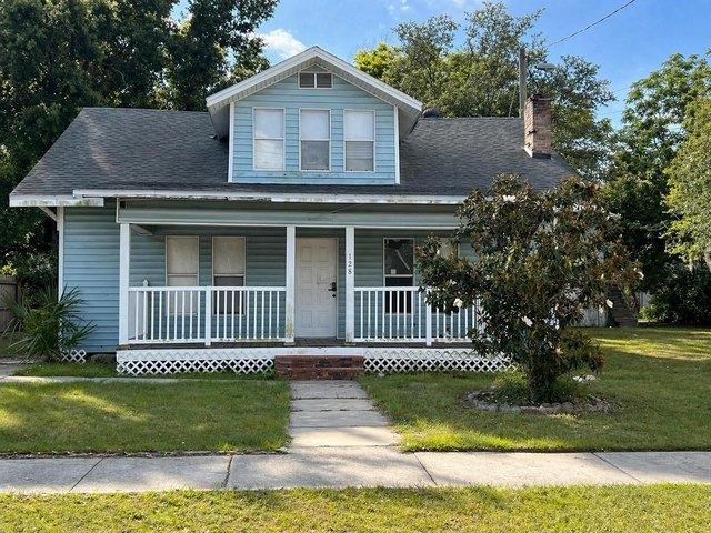 128 Avenue D SW, Winter Haven, FL 33880