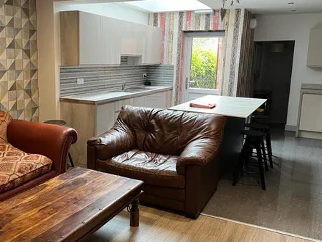128 Bournbrook Road, Stirchley, B29 7DD, United Kingdom | 8 bed house for rent #159326944 | Rentberry