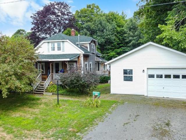 128 Bates St, Pittsfield, ME 04967