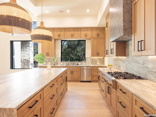 128 Balcones Bend