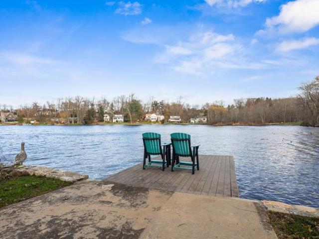 128 Ball Pond Rd, New Fairfield, CT 06812
