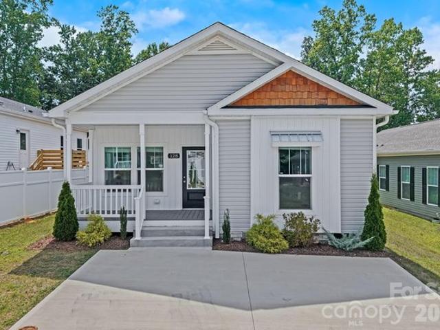 128 Bellamy Rd, Asheville, NC 28806