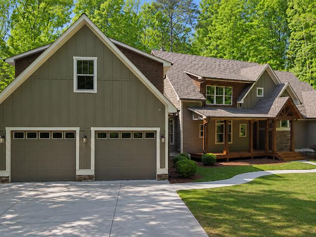 128 Deer Lake Drive