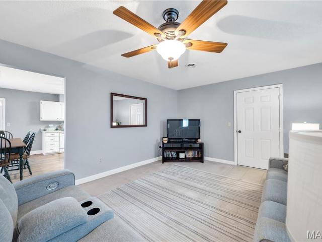 128 E 11th St, Hermann, MO 65041 | MLS #25082