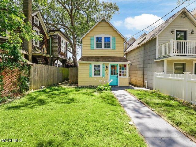 128 E Camp Walk