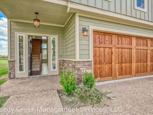 128 Eagle Meadow Drive 124 130 Eagle Meadow Drive