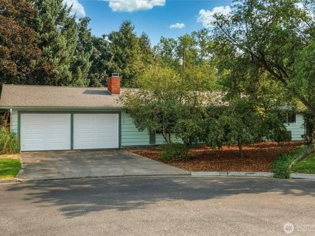 128 Elliott Pl, Walla, WA 99362