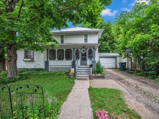 128 Fox St, Lapeer, MI 48446