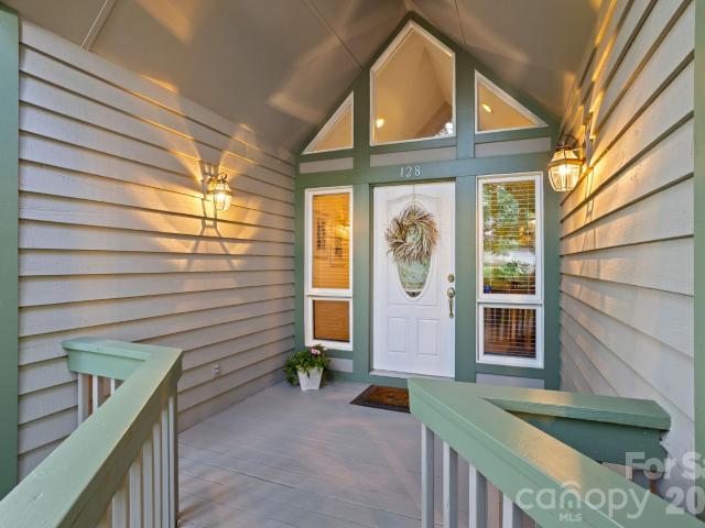 128 Forest View Drive