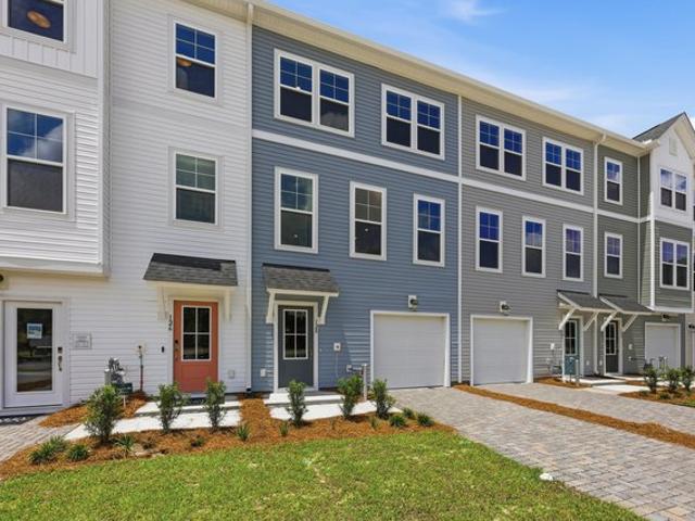 128 Fernbank Rd, Johns Island, SC 29455