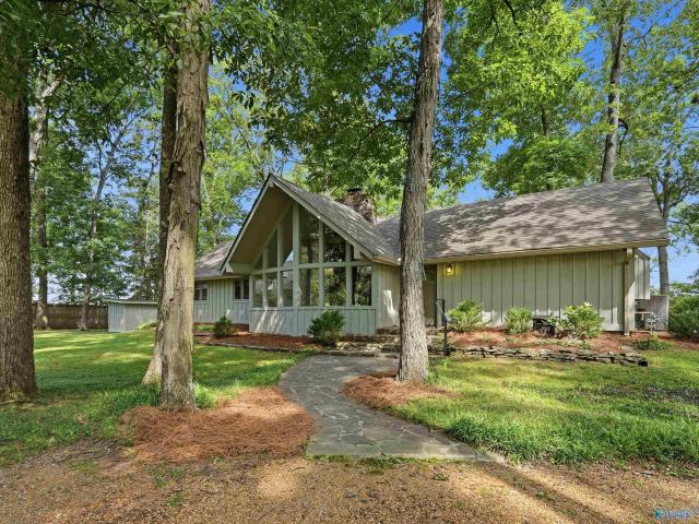 128 Floyd Circle