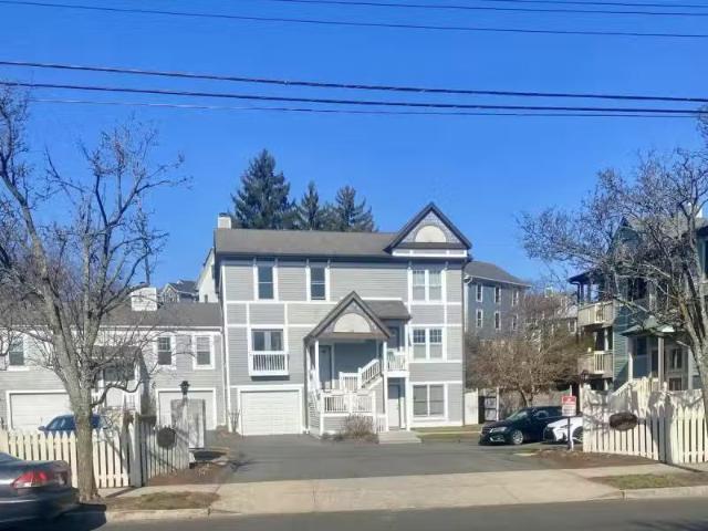 128 Front Street, 128, New Haven, CT 06513
