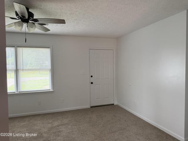 128 Hamilton Dr