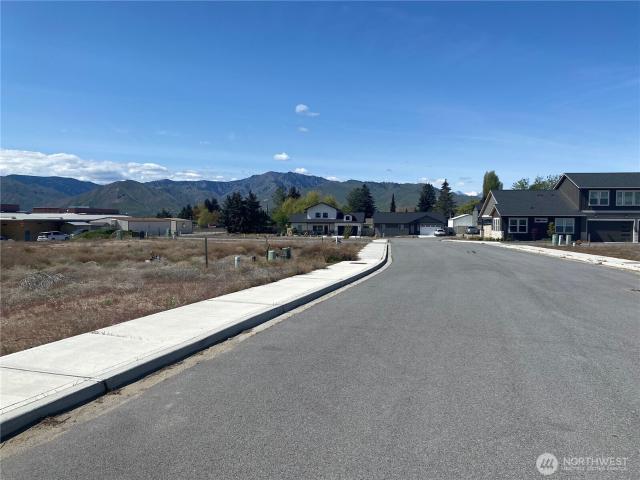 128 Harold St NE, East Wenatchee, WA 98802 | MLS #2510